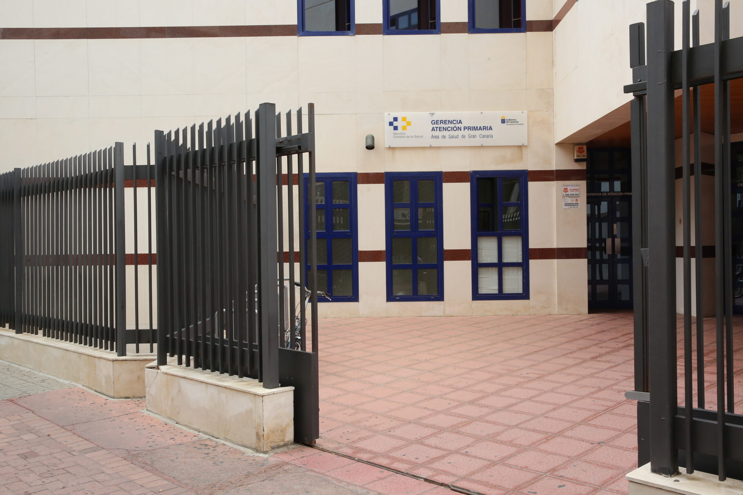 Médicos canarios acusan a Sanidad de socavar sus competencias