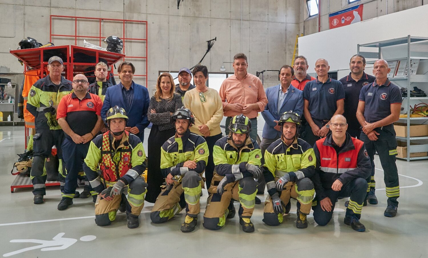 Tenerife convocará 52 plazas de bomberos en 2025