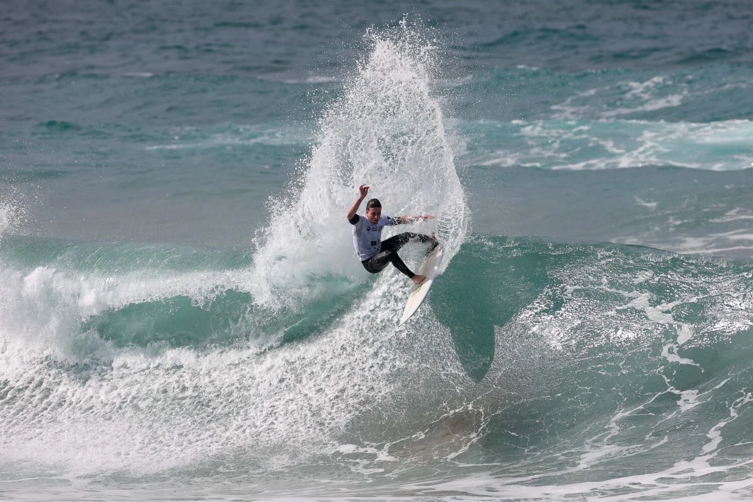 Luis Díaz se proclama campeón de la Liga PRO Surfing.es 2025